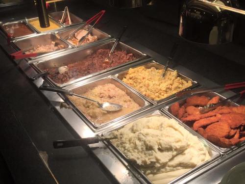 Shady Maple Smorgasbord: Largest Buffet In Pennsylvania
