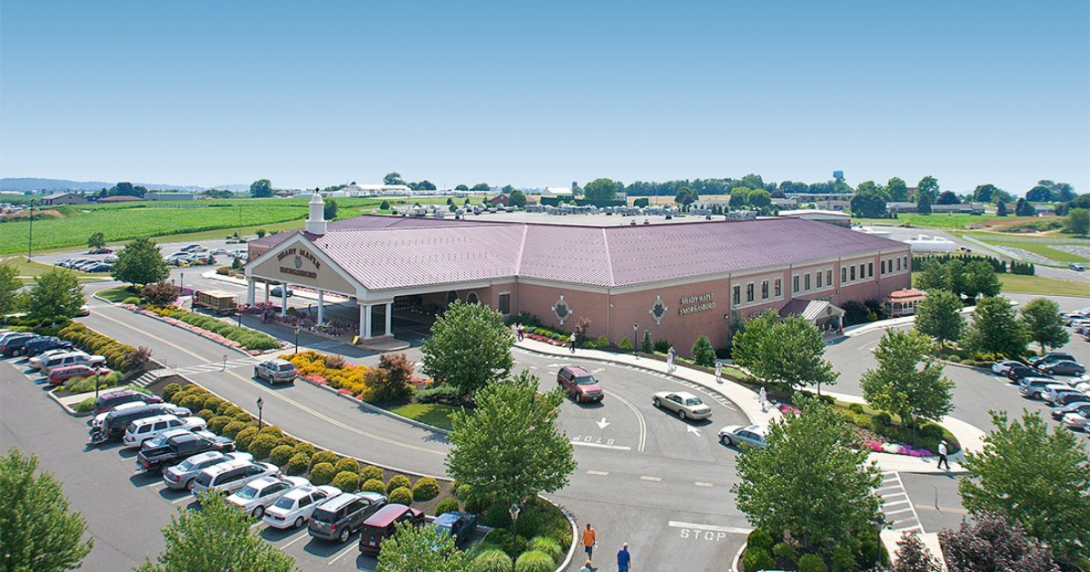 Shady Maple Smorgasbord: Largest Buffet In Pennsylvania