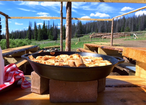 Chuck Wagon Dinner in Cody Wyoming And More: 6 Wyoming Cookouts