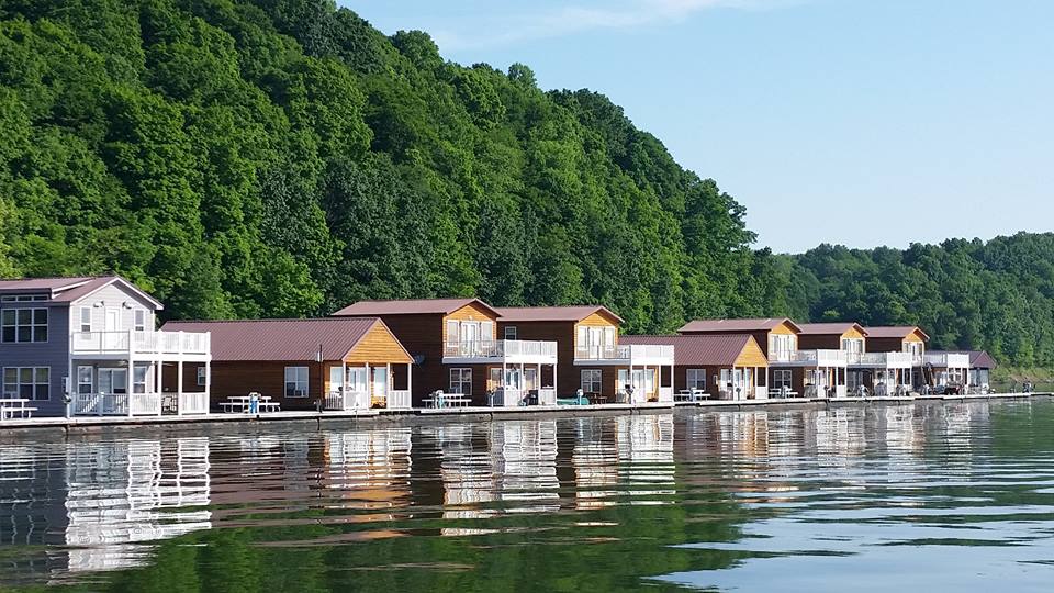 These Floating Cabins In Kentucky Are The Ultimate Place To Stay ...
