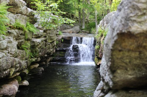 Split Rock Swimming Hole In New York Is A Refreshing Hike