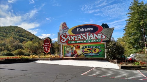 Santa's Land Christmas Theme Park In North Carolina Is A Blast