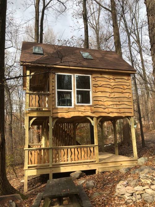Unique Treehouse and Hobbit House Camping in Maryland
