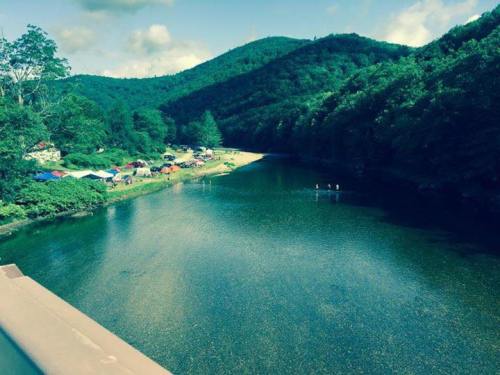 Deerfield River Camping And Tubing In Massachusetts