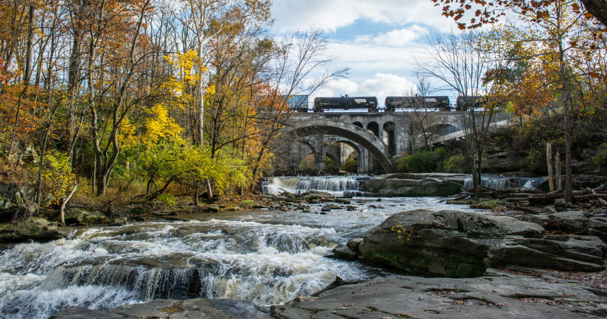 Berea Falls, A Cleveland Waterfall, Is Gorgeous In The Fall