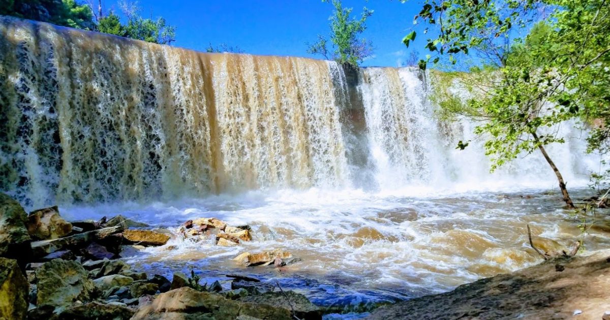 Cowley Lake Falls: A Beautiful Autumn Waterfall In Kansas