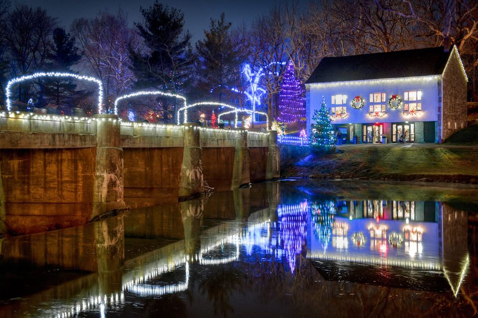 7 Best Christmas Light Displays In Pennsylvania
