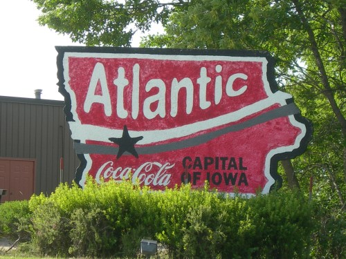 Atlantic Is The Most Charming Christmas Town In Iowa