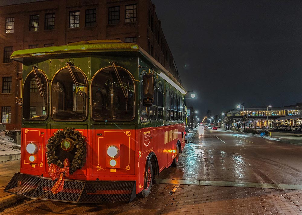 Get Festive On Michigan’s Beer Trolley During The BYOB Christmas Lights ...