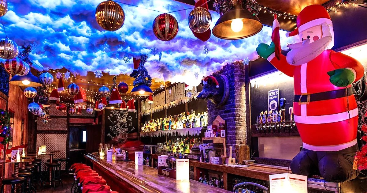 This Christmas-Themed Bar In NorCal Is Full Of Holiday Spirit
