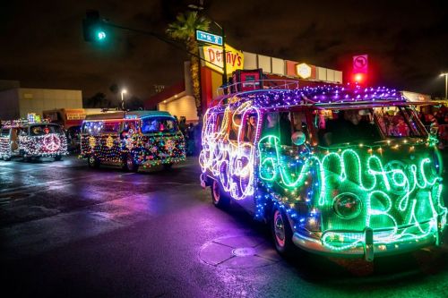 APS Electric Light Parade Is The Best Christmas Display In Arizona