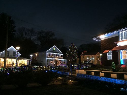 Ivoryton: One Of The Best Christmas Towns In Connecticut