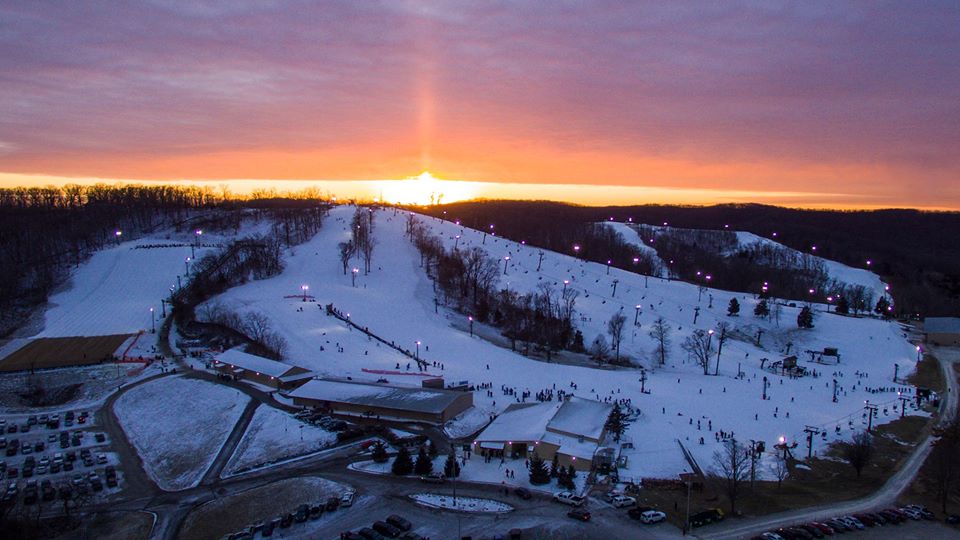 Go Snow Tubing At Night At This Ski Resort In Missouri