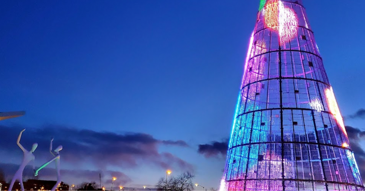 Experience the Mile High Christmas Tree in Denver