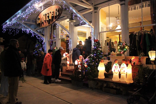 Ivoryton: One Of The Best Christmas Towns In Connecticut