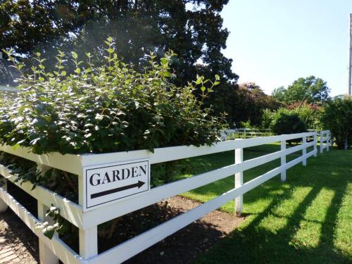 The Historic Eyre Hall Gardens In Virginia Are Utterly Stunning