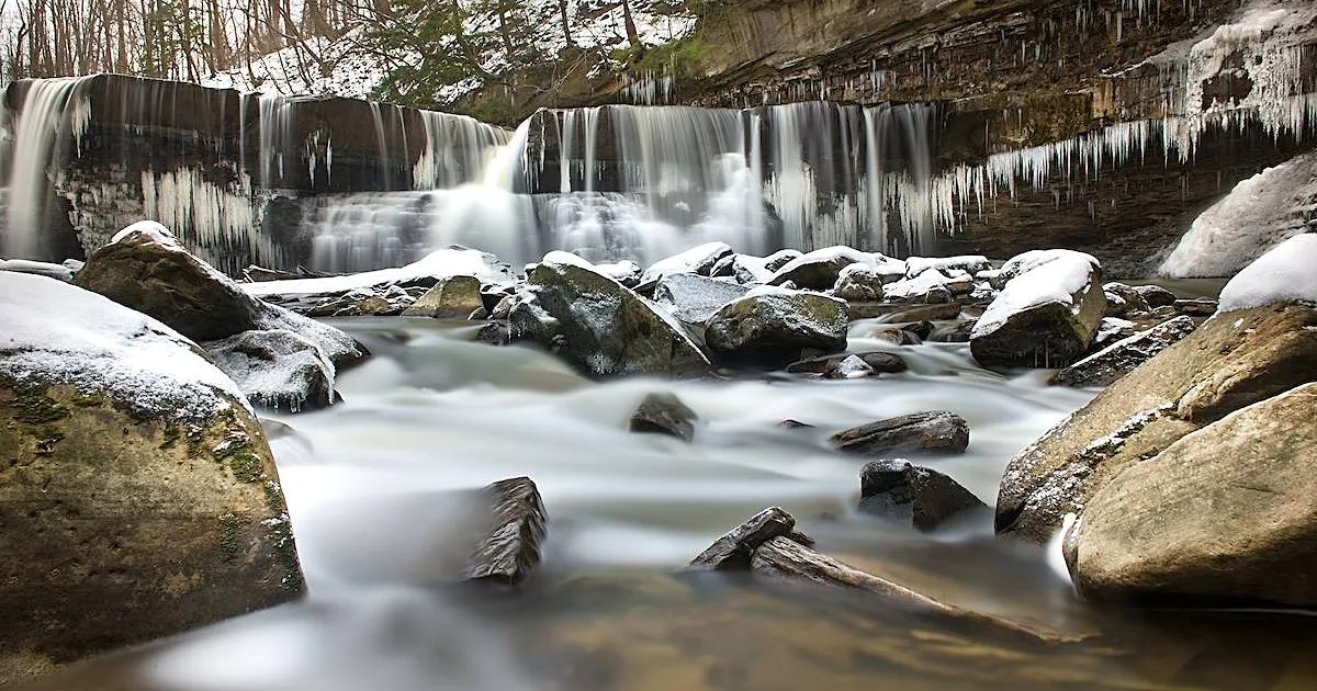 8 Gorgeous Frozen Waterfalls Around Cleveland That Must Be Seen To Be ...