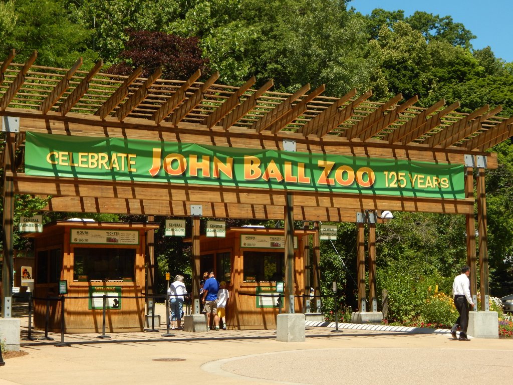 Fly Above John Ball Zoo On This Wild Zipline In Michigan
