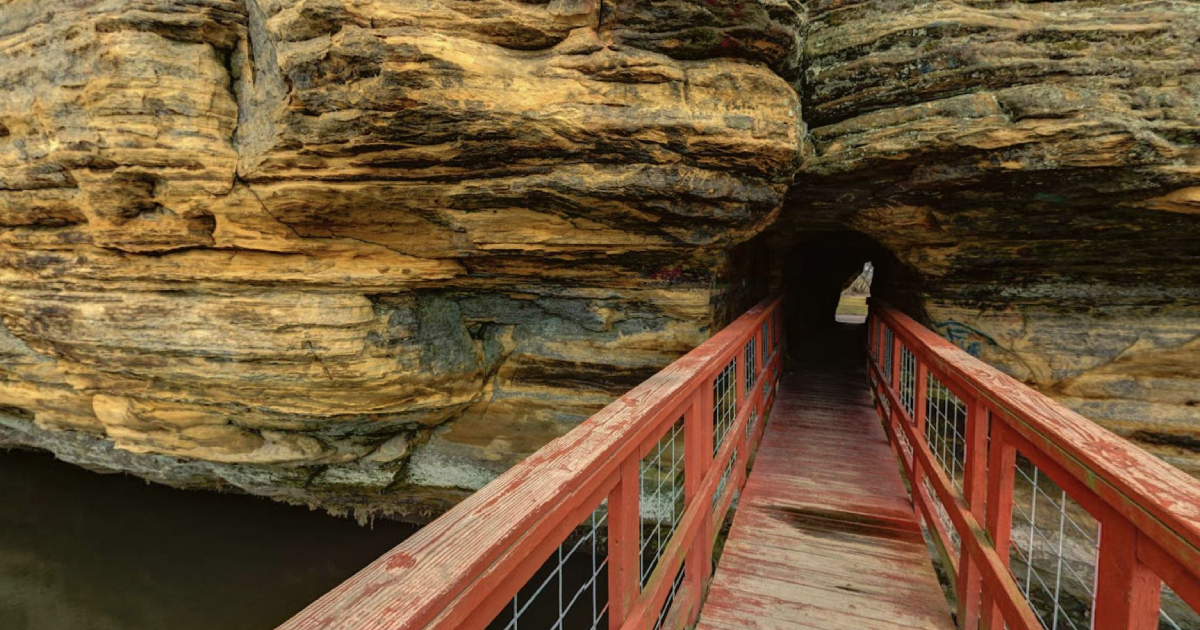 Hike Right Through One Of The Amazing Landforms In Wisconsin