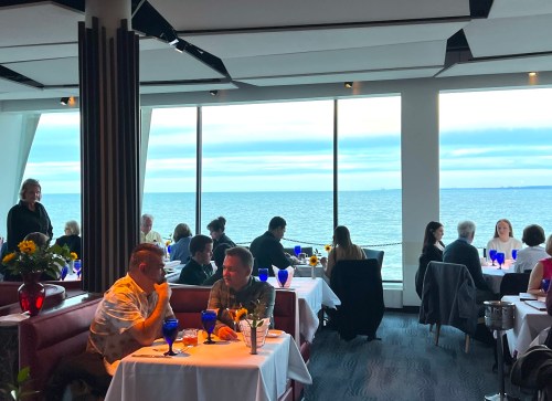 Cleveland's Most Stunning Restaurant: Pier W In Lakewood, Ohio