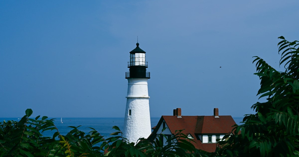 The Most-Photographed Lighthouse In The Country Is Right Here On The ...