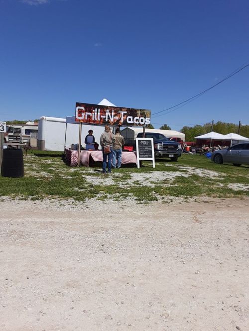 The Massive Rutledge Flea Market In Missouri Is Open Again