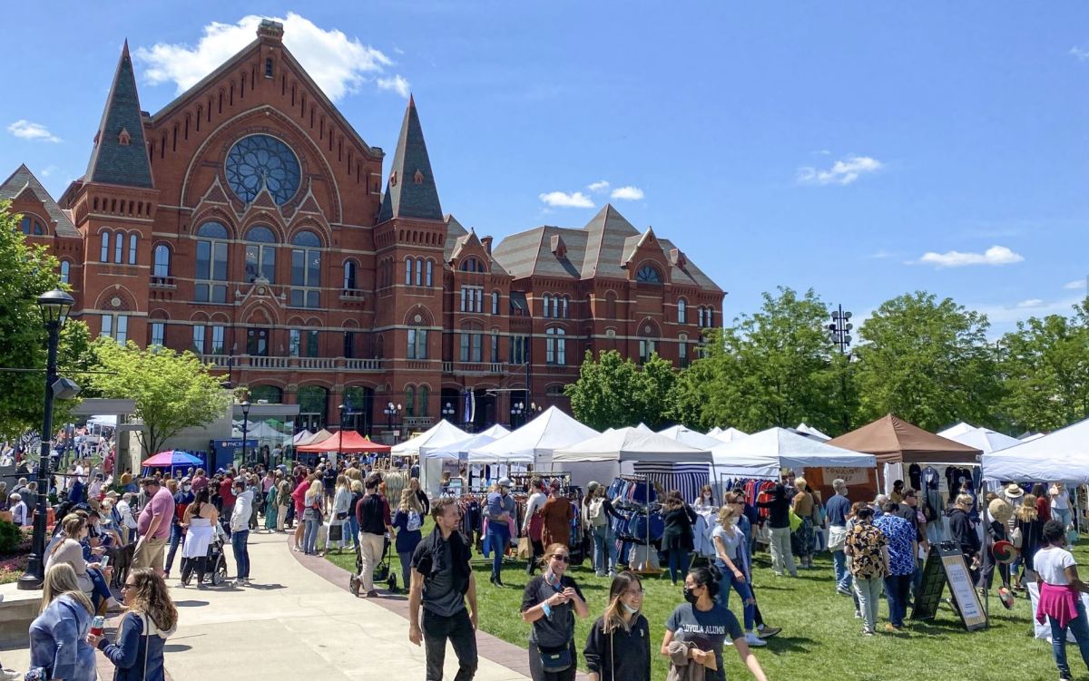 The 16 Best Flea Markets In Ohio You Should Visit This Season