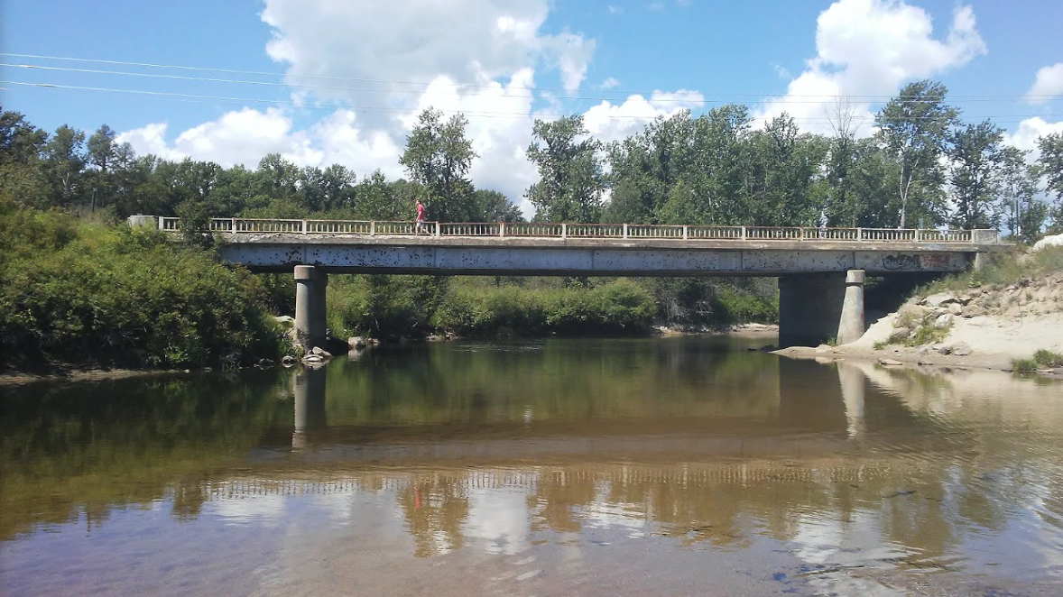 The Natural Swimming Hole At The Pack River Bridge In Idaho Will Take ...