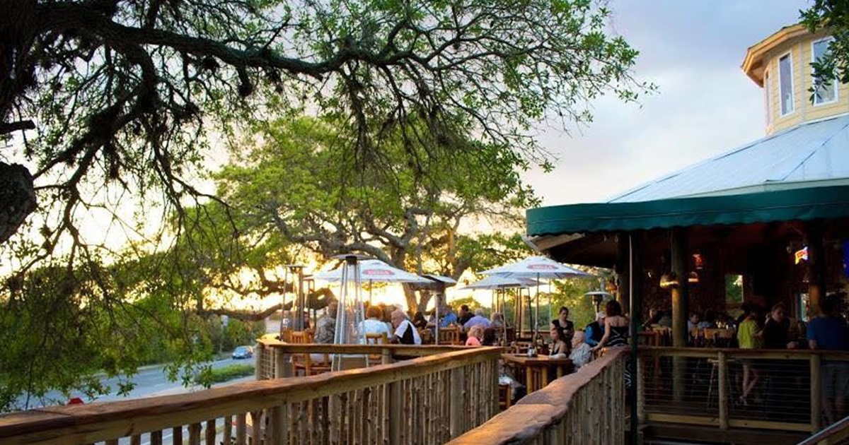 Norwood's Eatery: Florida's Unique Treehouse Restaurant