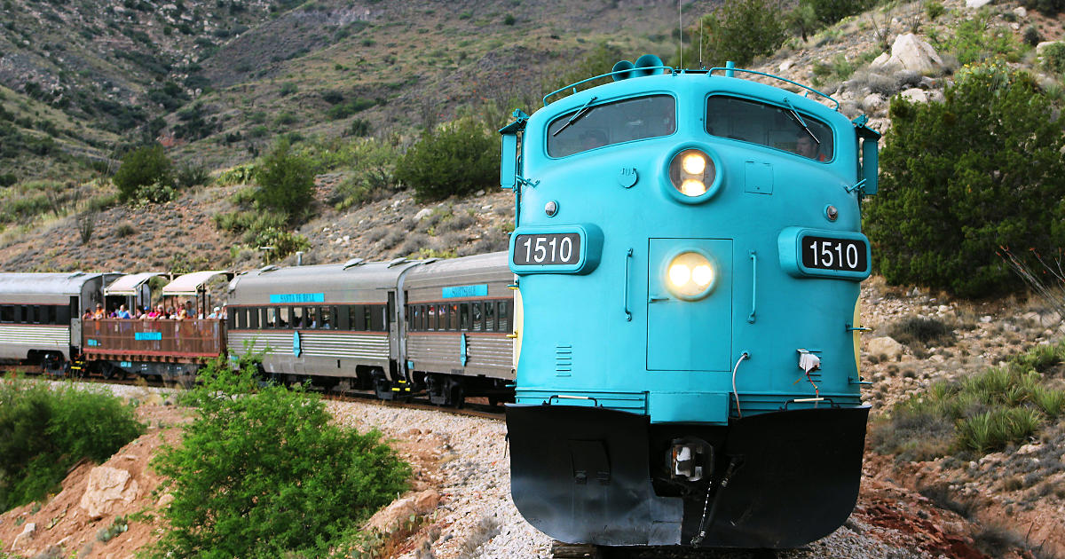Verde Canyon Railroad’s Wine-Themed Train Ride Is A Delicious Way To ...