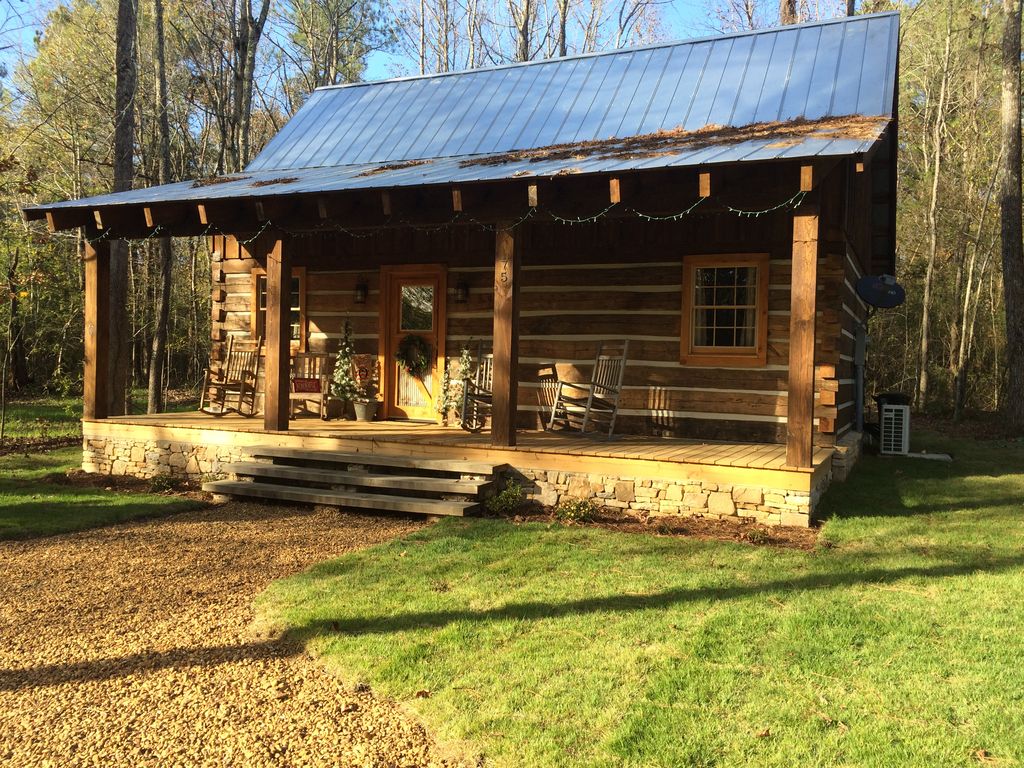 Cabins By Waterfalls: Stay At This Rustic Mississippi Cabin