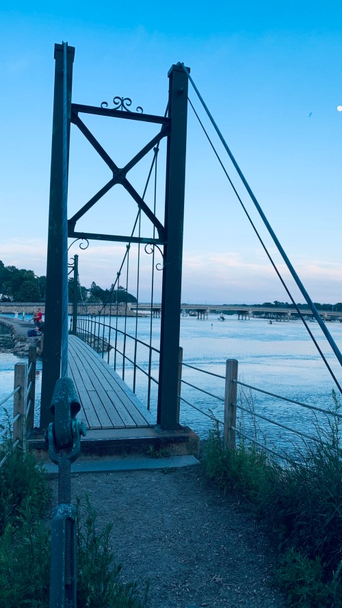A Fun Wiggly Bridge: Fisherman's Walk in York, Maine