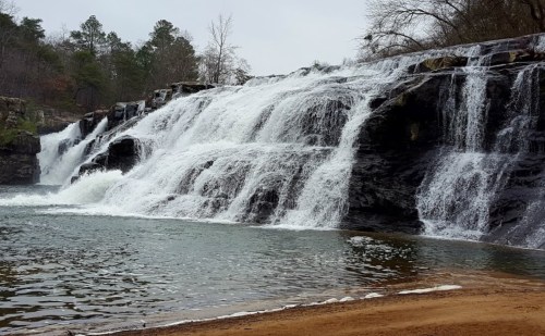 This Alabama Waterfall Loop Takes You To 7 Beautiful Waterfalls