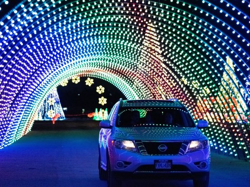 Colorado's Christmas in Color Holiday Drive-Thru Is A Delight