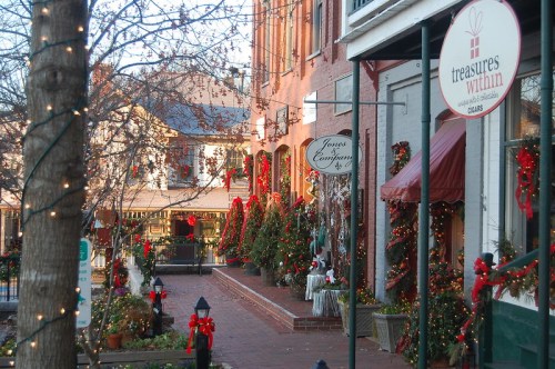 Visit This Charming Hallmark Town In Georgia At Christmastime
