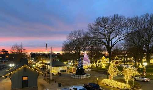 Collierville Is One Of Our Favorite Christmas Towns In Tennessee