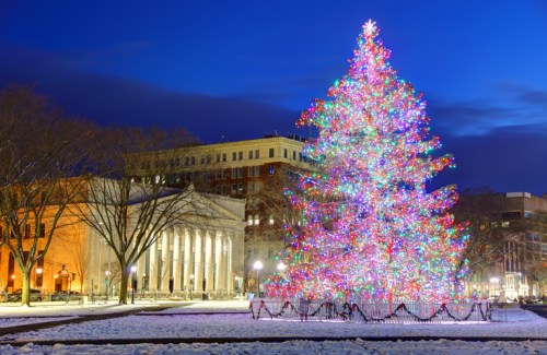 These Connecticut Christmas Towns Looks Like a Hallmark Movie
