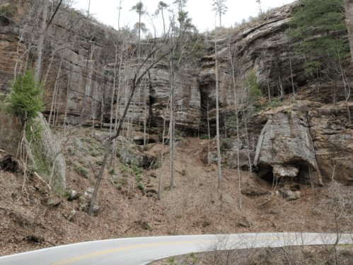 Route 77 In Kentucky Is A Mysterious Road You Must Drive At Least Once