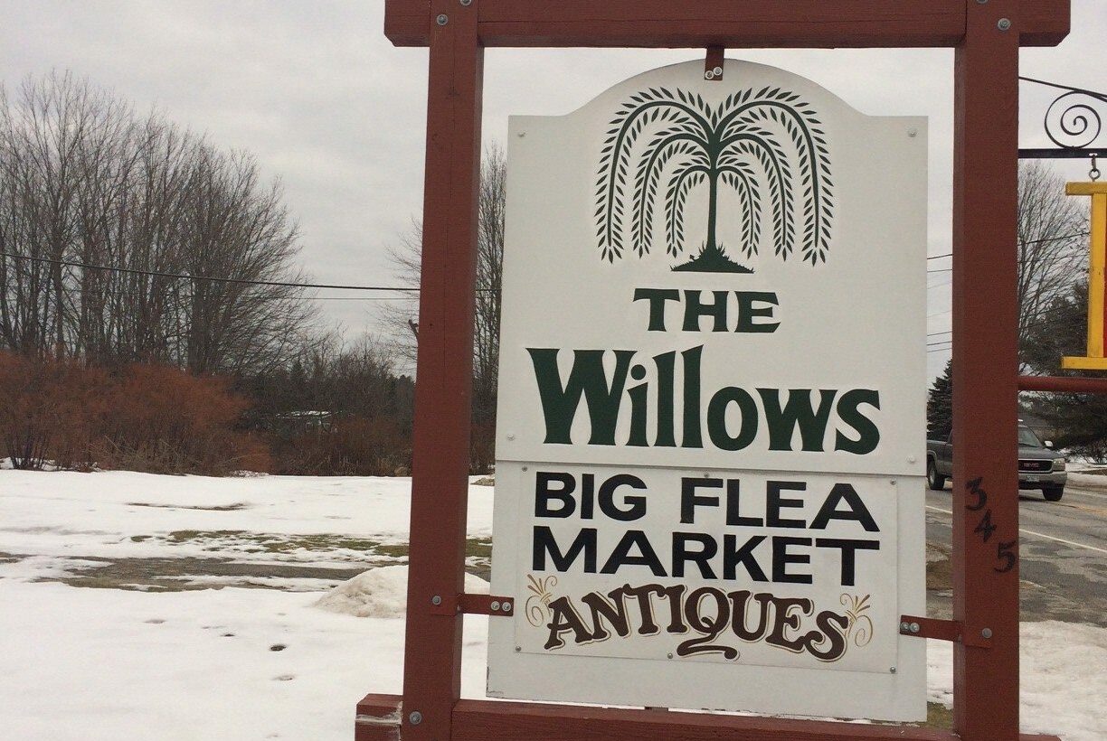 The Willows Flea Market Photos