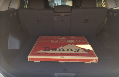 Benny Palmetto's Pizza In South Carolina Has A Giant 28-Inch Pizza