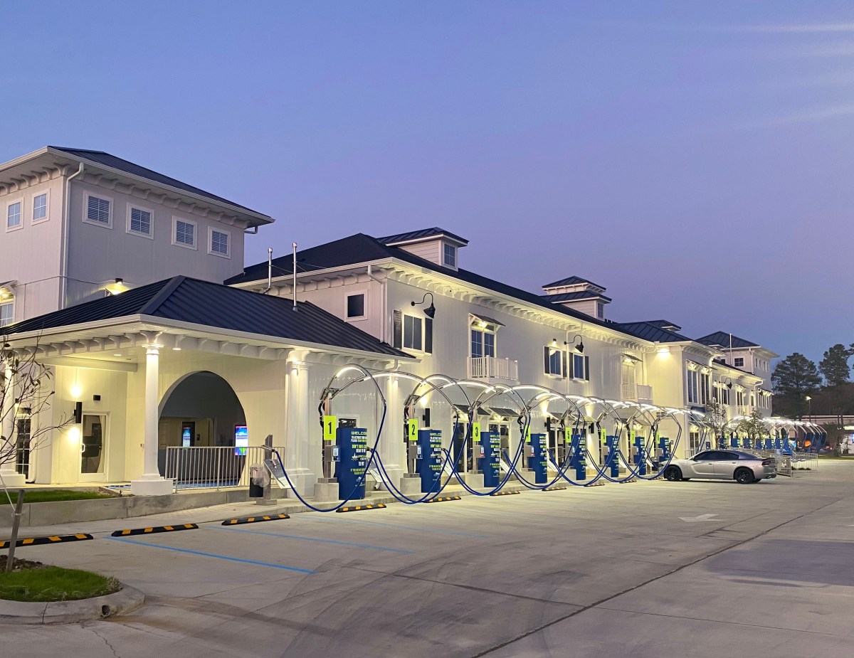 Cool Wave WashPlex Is An Interactive Car Wash Experience In Virginia