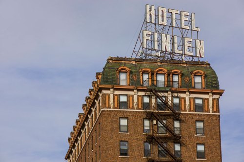 Travel Back In Time With A Stay At The Historic Hotel Finlen In Montana