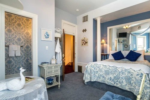 The Hines Mansion In Utah Is A Romantic Bed & Breakfast