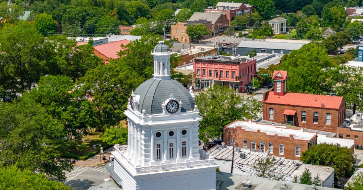 Quiet Towns in Georgia: 10 Cities Worth Moving To