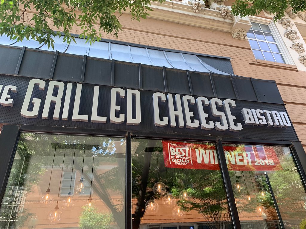 The Grilled Cheese Bistro In Virginia Serves Delicious Comfort Foods