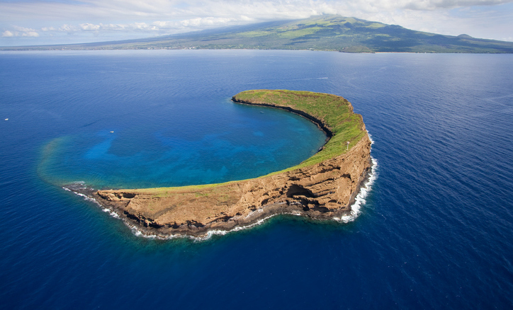 Molokini Crater: Discover A Vibrant Undersea World Hidden In A Sunken ...