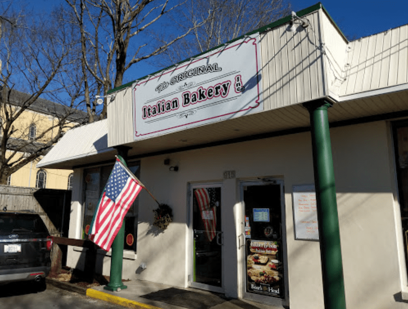 Try The Pizza Chips At The Original Italian Bakery In Rhode Island