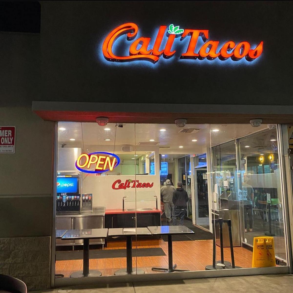 Cali Tacos In Southern California Has Burritos Are As Big As Your Arm At