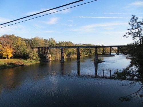 Enjoy A 6-Hour Tube Float With Fox Hollow River Tubing In Illinois