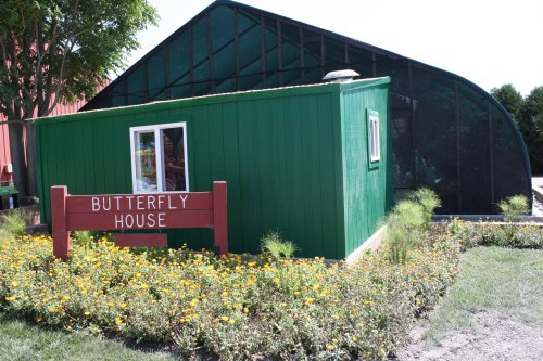 Enjoy Nature At Peck Farm Park, An Urban Park In Illinois